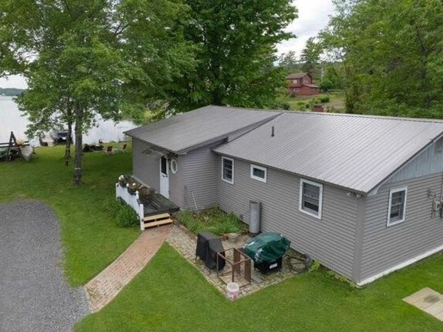 2 bedroom, Castleton VT 05735 102562843
