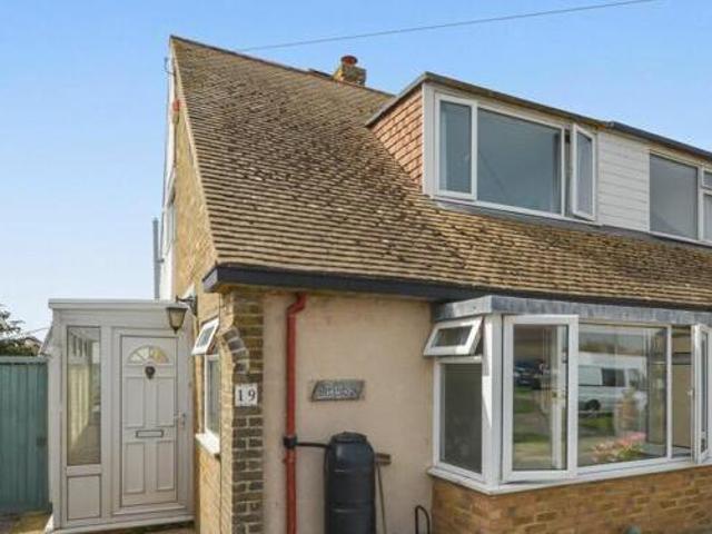 2 Bedroom Chalet For Sale In Greatstone