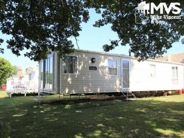 2 Bedroom Chalet For Sale In London Road