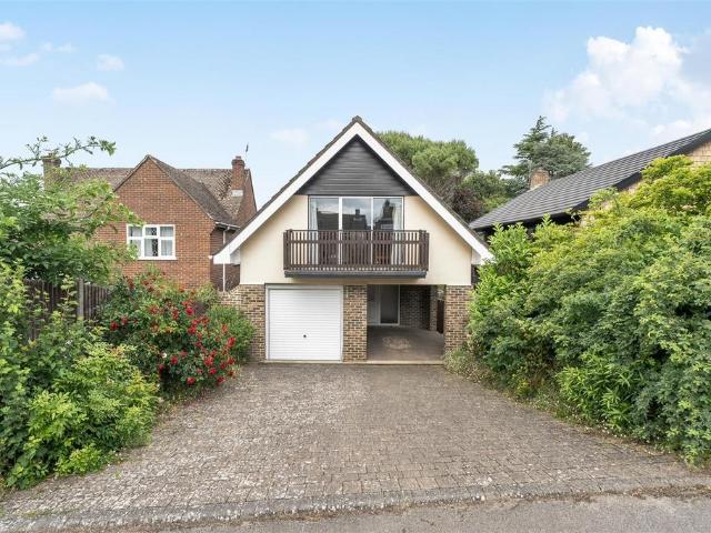 2 bedroom chalet for sale