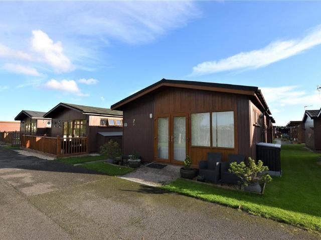 2 bedroom chalet for sale