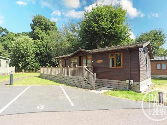2 bedroom chalet for sale