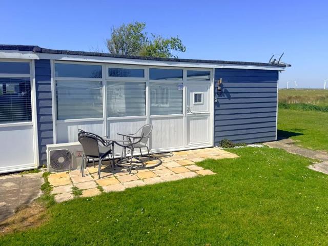 2 bedroom chalet for sale