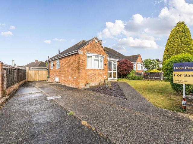 2 bedroom chalet for sale