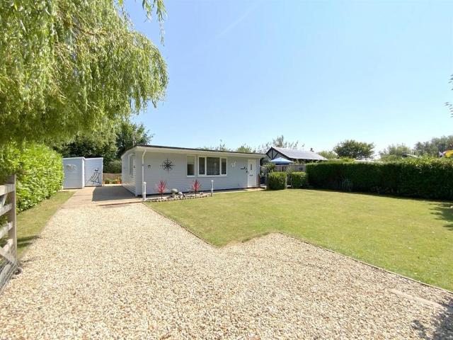 2 bedroom chalet for sale