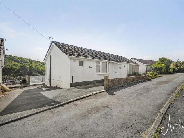 2 bedroom chalet for sale
