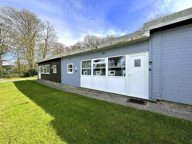 2 bedroom chalet for sale