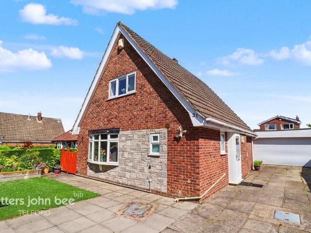 2 bedroom chalet for sale
