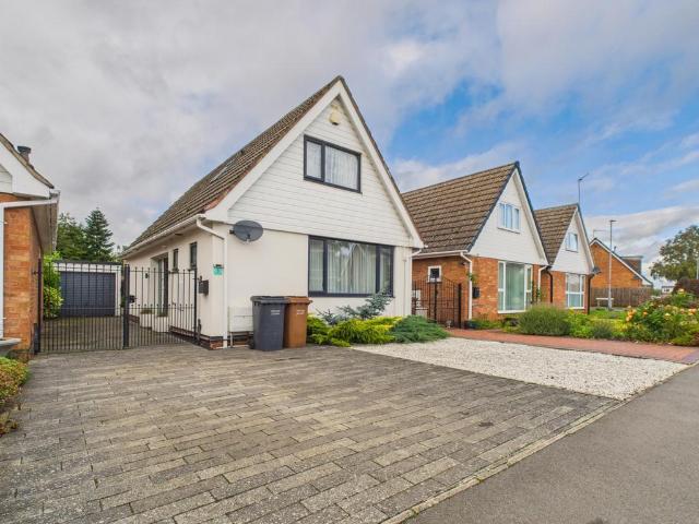 2 bedroom chalet for sale