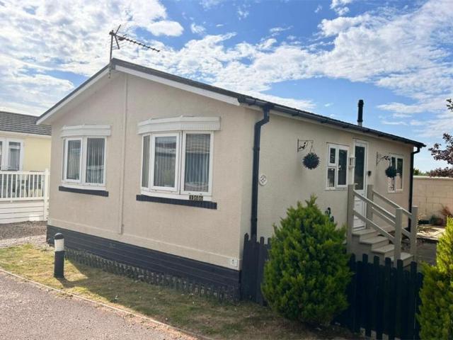 2 bedroom chalet for sale