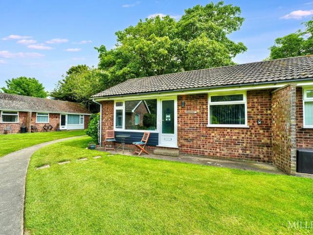 2 bedroom chalet for sale