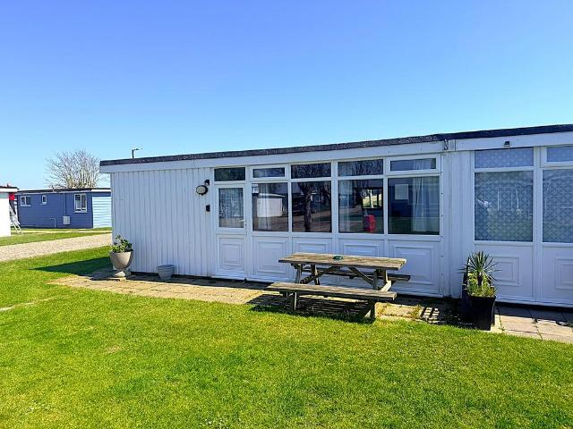 2 bedroom chalet for sale