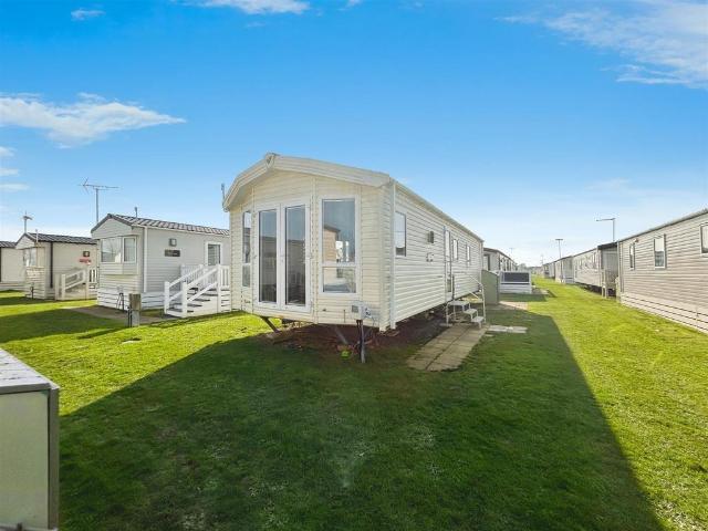 2 bedroom chalet for sale