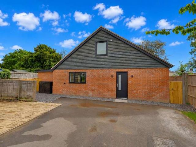 2 Bedroom Detached House