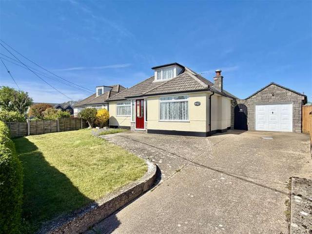 2 Bedroom Chalet House
