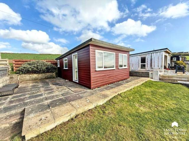 2 Bedroom Chalet House