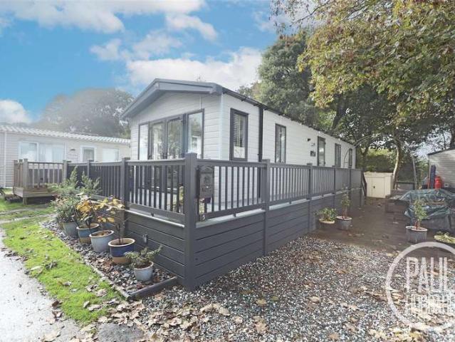 2 Bedroom Chalet House