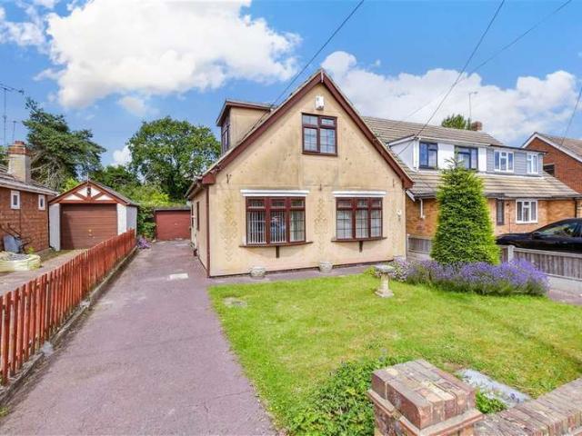 2 Bedroom Chalet House