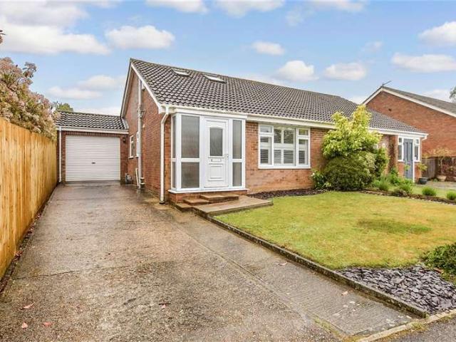 2 Bedroom Chalet House