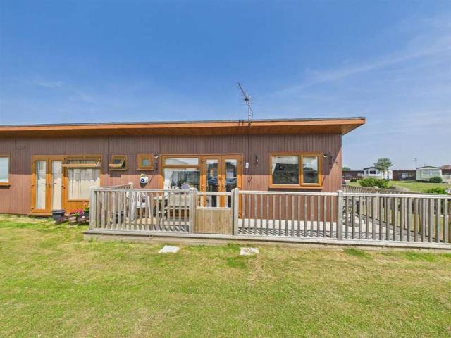 2 Bedroom Chalet House