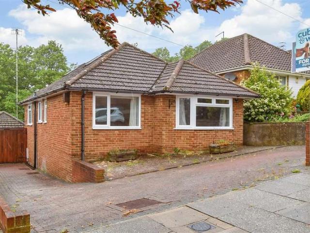 2 Bedroom Chalet House