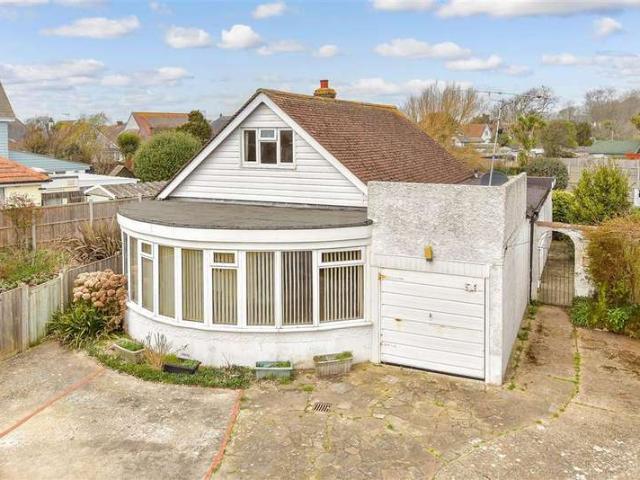 2 Bedroom Chalet House