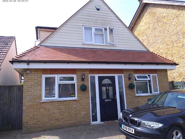 2 bedroom chalet to rent