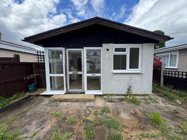 2 bedroom chalet to rent