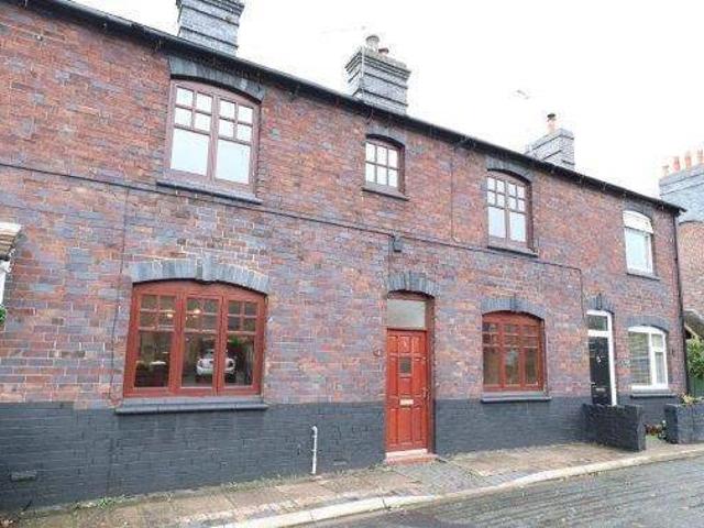 2 bedroom character property for rent in Wharf Terrace CW3