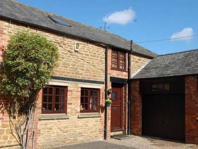 2 bedroom character property for sale in Murcott Long Buckby Northampton NN6 7QR NN6