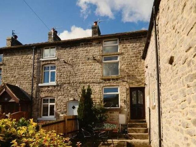 2 bedroom character property for sale in Buxton Road Tideswell BUXTON SK17