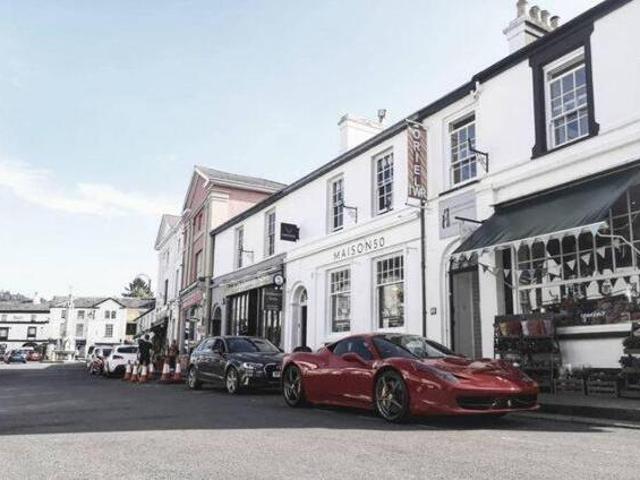 2 Bedroom Character Property For Sale In High Street