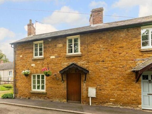 2 Bedroom Character Property For Sale In Ridlington