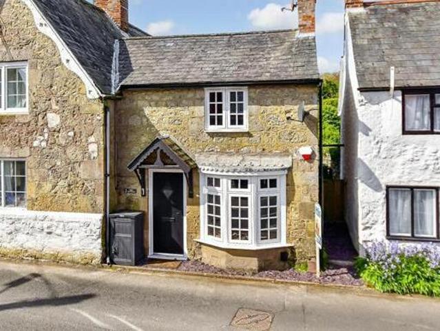 2 Bedroom Character Property For Sale In Ventnor