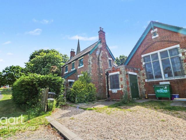 2 bedroom character property to rent