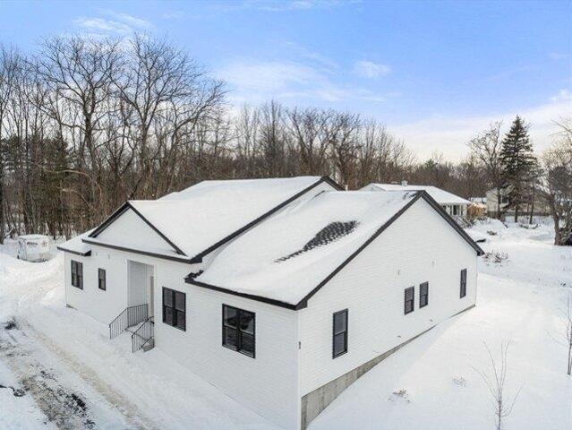 2 bedroom, Charlton MA 01507 102728235