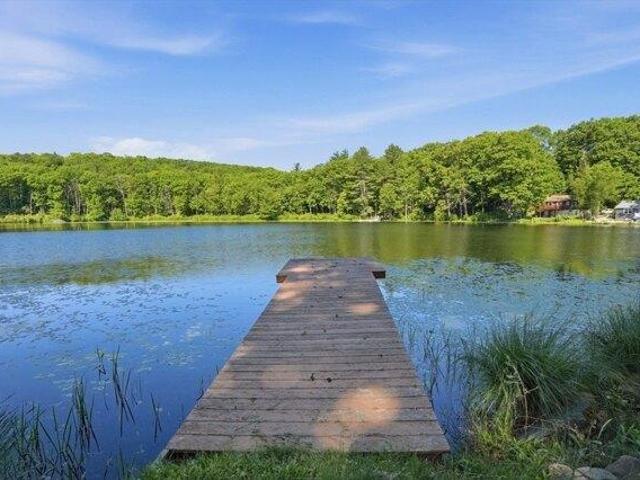 2 bedroom, Charlton MA 01507 103160600