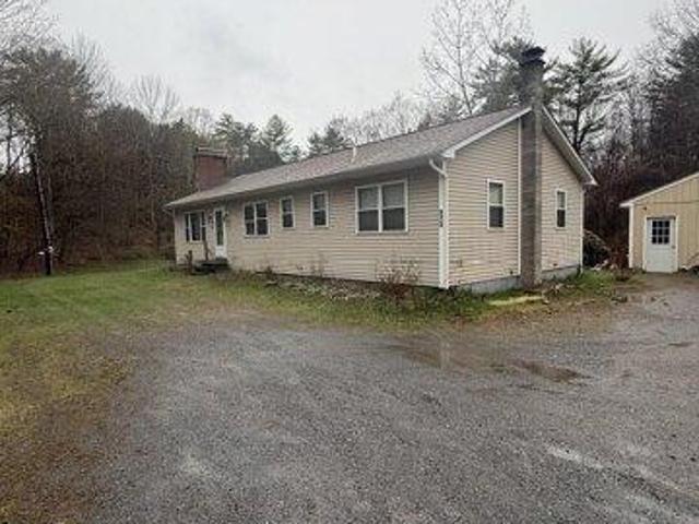 2 bedroom, Charlestown NH 03603 102633374