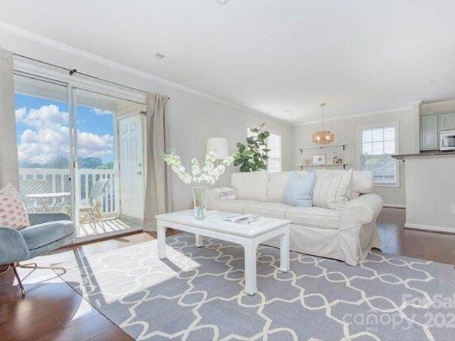 2 bedroom, Charlotte NC 28215 LS92879219