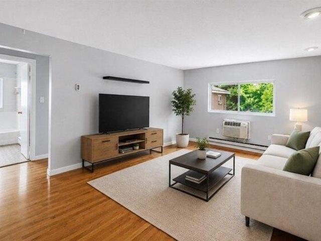 2 bedroom, Chelmsford MA 01824 104833607
