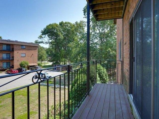 2 bedroom, Chelmsford MA 01824 105256570