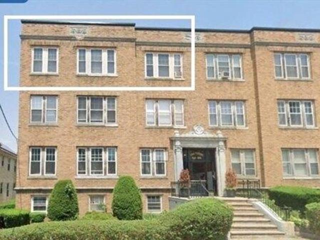 2 bedroom, Chelsea MA 02150 102634009