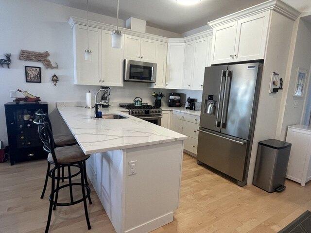 2 bedroom, Chelsea MA 02150 104477378