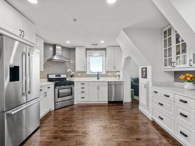 2 bedroom, Chelsea MA 02150 105094904