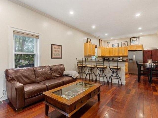 2 bedroom, Chelsea MA 02150 LS102822988
