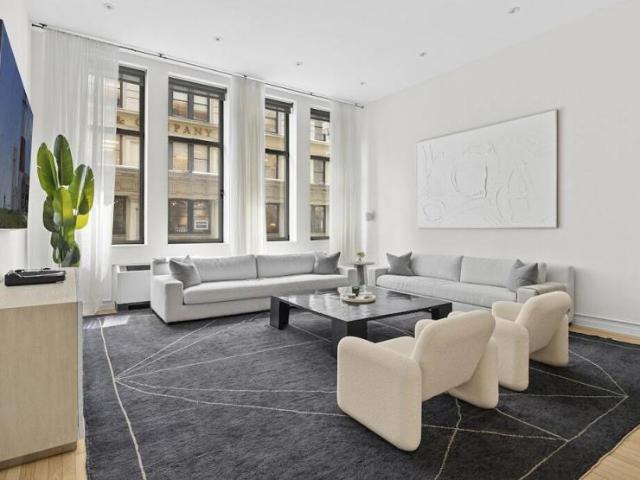 2 bedroom, Chelsea NY 96814984