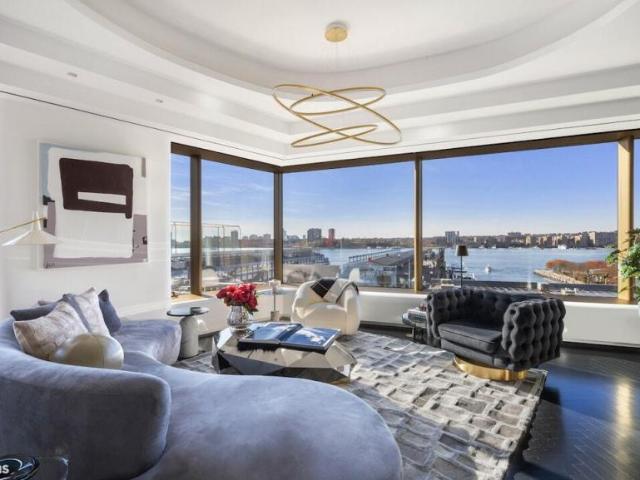 2 bedroom, Chelsea NY 102243988