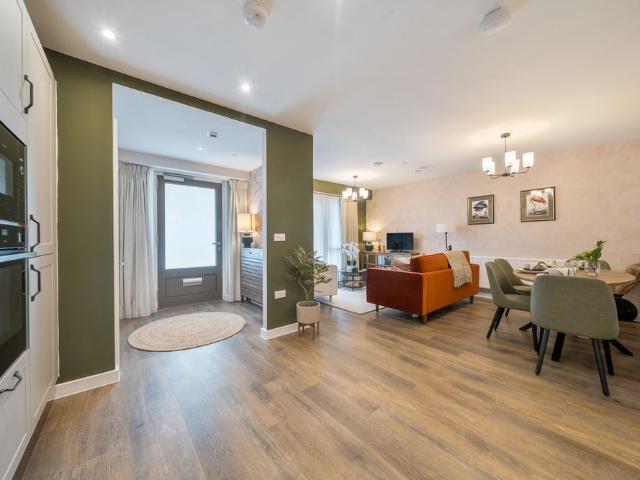 2 Bedroom, Chester