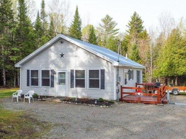 2 bedroom, Chester ME 04457 LS102477113