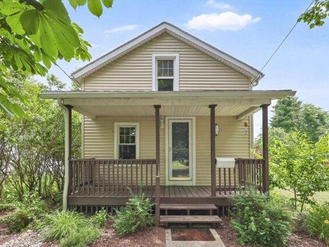 2 bedroom, Chicopee MA 01013 104539162
